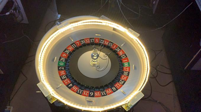 Casino 12 Players Touch Screen Roulette Game Machine / Jackpot Gambling ...
